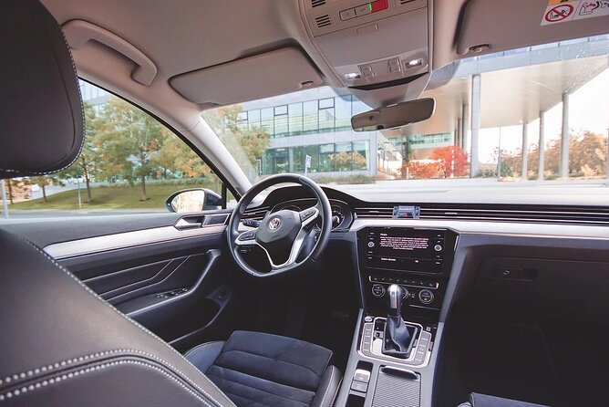 Private ARRIVAL Transfer by LIMOUSINE 3+1pax - Customer Reviews