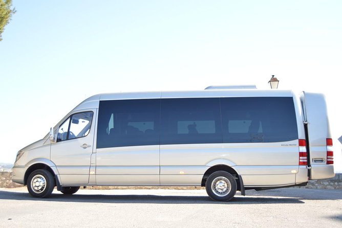 Private Arrival Transfer from Barcelona Airport to Sitges - FAQ
