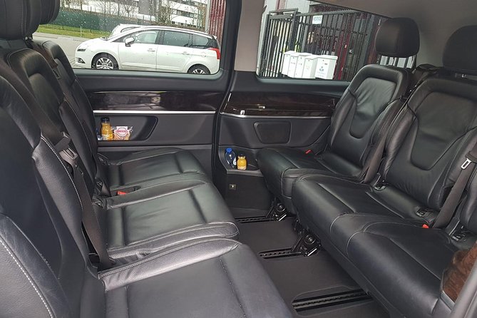 Private Arrival Transfer from Brussels Airport to Bruges with Business car - Key Points