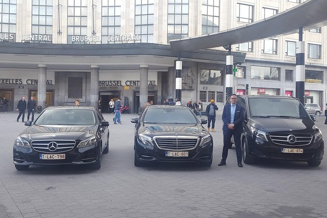 Private Arrival Transfer from Brussels Airport to Bruges with Business car - Timing and Flexibility