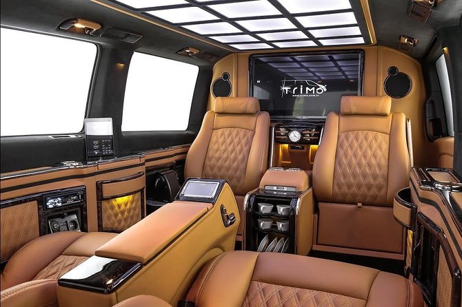 Private Arrival Transfer From Santorini Port To All Destinations - Vehicle and Amenities