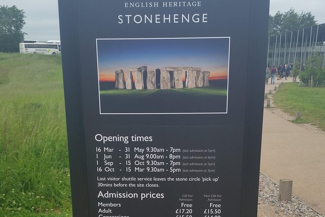 Private Arrival Transfer: Heathrow Airport to London with Stopover at Stonehenge - Why This Service Offers Good Value
