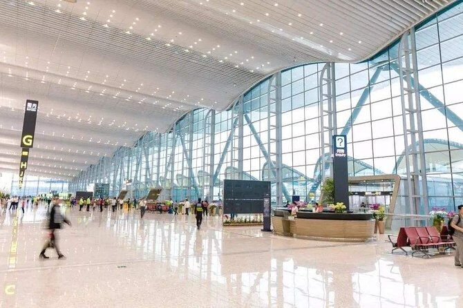 Private Arrival Transfer in English-speaking: Airport to Hotel - What Makes This Transfer Stand Out?