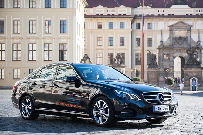 Private Arrival Transfer: Prague Airport - Amenities and Extras