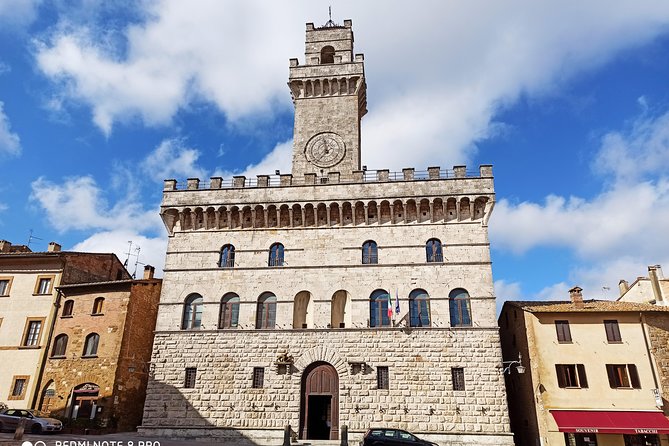 Private Art & Wine Tour in Cortona & Montepulciano, with lunch & 2 wine tastings - The Sum Up
