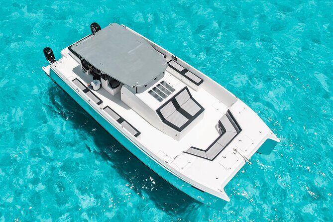 Private Atomic Catamaran Tour to Isla Mujeres - The Value of a Private Catamaran Experience