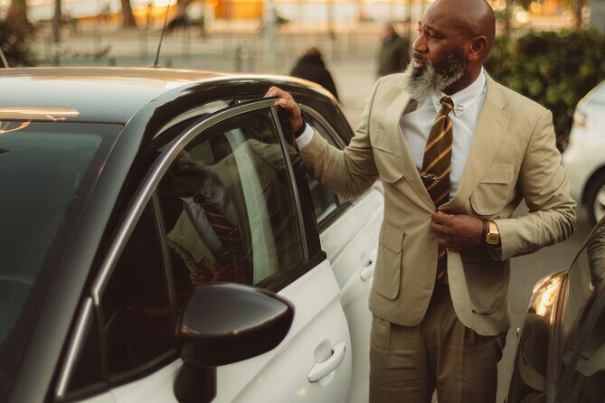 Private Auckland Airport Transfer to/from Auckland Hotels -SUV - Who Will Love This Service?