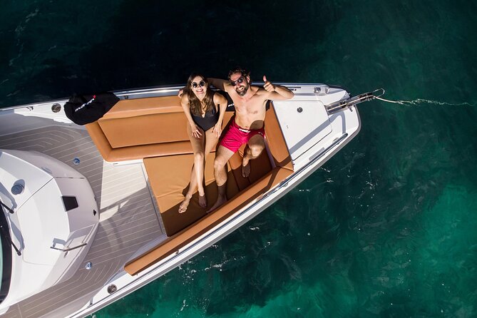 Private Axopar 37 MotorYacht Cruise in Santorini w/ Snack & Drink - The Value and Cost