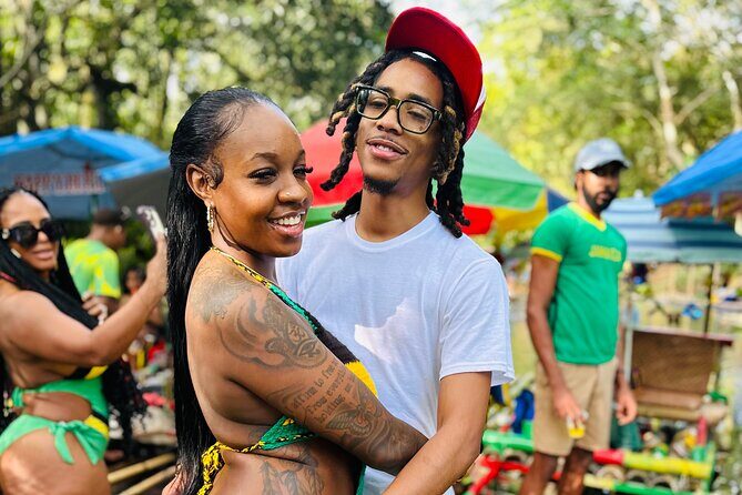 Private bamboo rafting and massage in Montego Bay - Discovering Jamaica on a Bamboo Raft