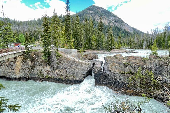 Private Banff and Yoho National Park Tour with Moraine Lake - FAQ