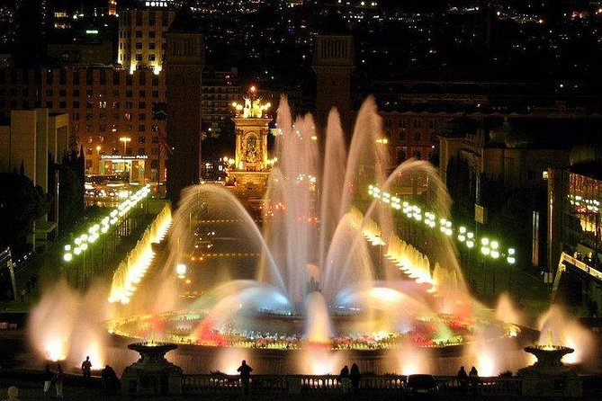 Private Barcelona Best Views: Old Town, Montjuic Castle&Magic Fountain Show Tour - Savor Delicious Tapas With Local Wine or Beer