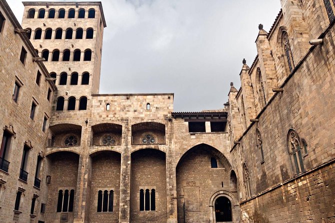 Private Barcelona Old Town and Gothic Quarter Walking Tour - Tour Experience and Reviews