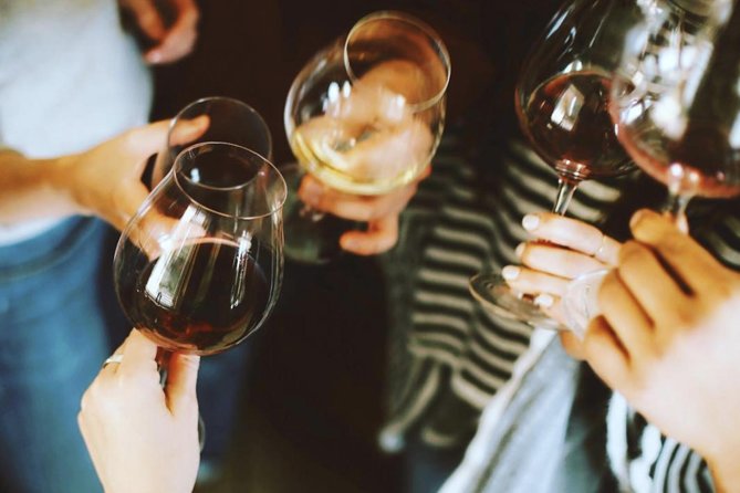 Private Barcelona Walking Tour & Wine Tasting + Tapas Dinner - A Deep Dive into the Experience