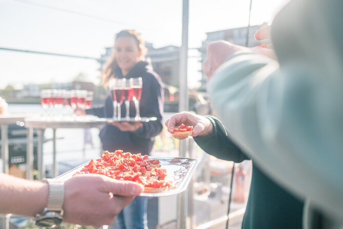 Private BBQ Cruise Tour at Lake Paterswoldsemeer With Drinks - Who Should Consider This Experience?