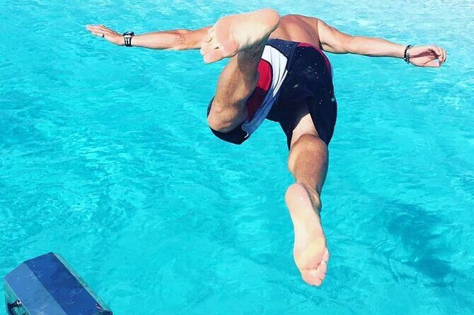 Private Beach Day / 50ft Sun Seeker or 33ft Boat / 1-10 Guests - Discovering the Bahamas from Your Own Yacht