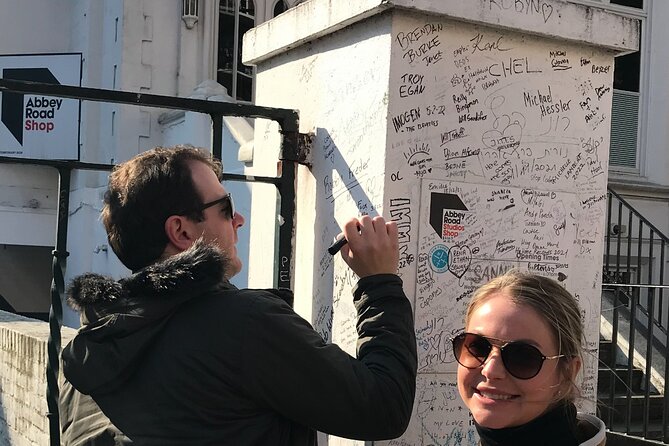 Private Beatles and London Rock Tour in Electric Taxi - Convenience and Comfort for Travelers