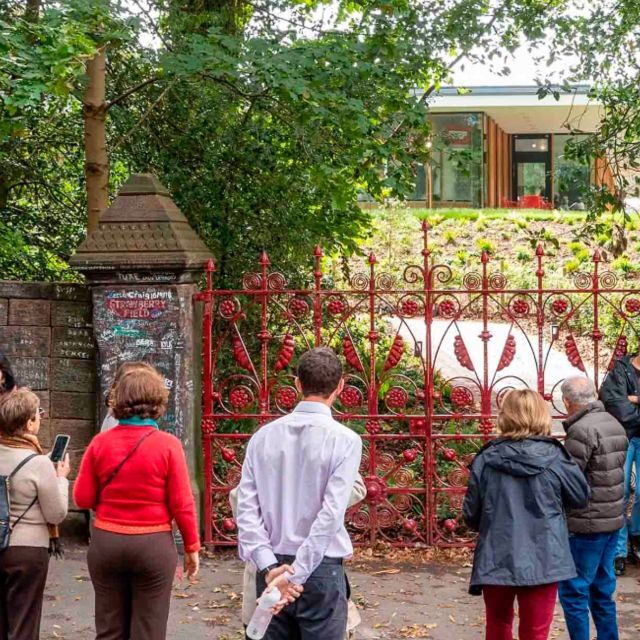 Private Beatles & Beer Bus tour 4 hour & drinks 1-8 people - A Closer Look at the Tour Experience