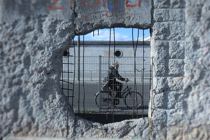 PRIVATE BEHIND THE BERLIN WALL and COLD WAR BERLIN TOUR - Tour Features