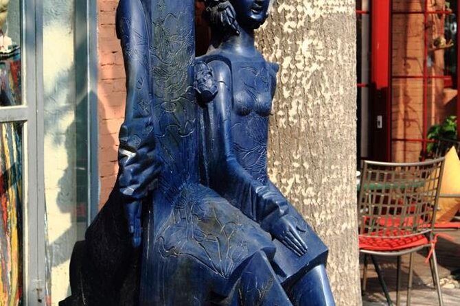 Private Beijing Art Tour including Red Gate Gallery, 798 Art Zone and Guanfu Museum - An In-Depth Look at the Tour Experience
