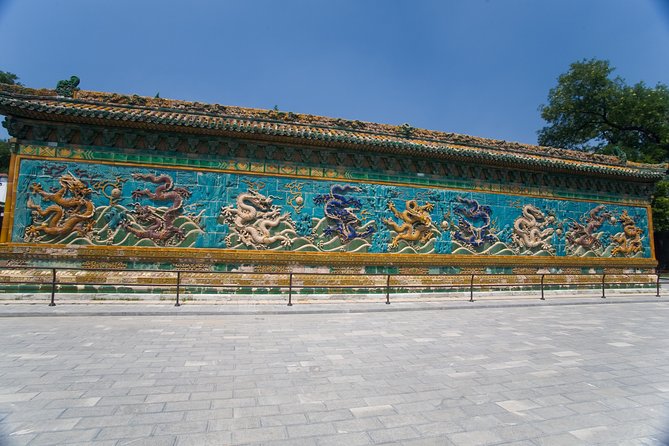Private Beijing Jingshan Hill, Beihai, and Hutongs with Imperial Lunch/Dinner - What We Love About This Tour