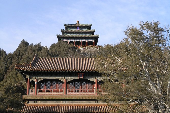 Private Beijing Jingshan Hill, Beihai, and Hutongs with Imperial Lunch/Dinner - The Authentic Experience for Different Travelers