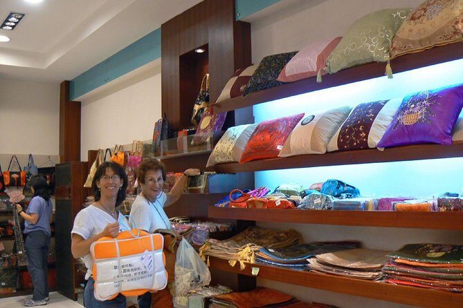 Private Beijing One Day Shopping Trip - A Practical and Authentic Shopping Day in Beijing
