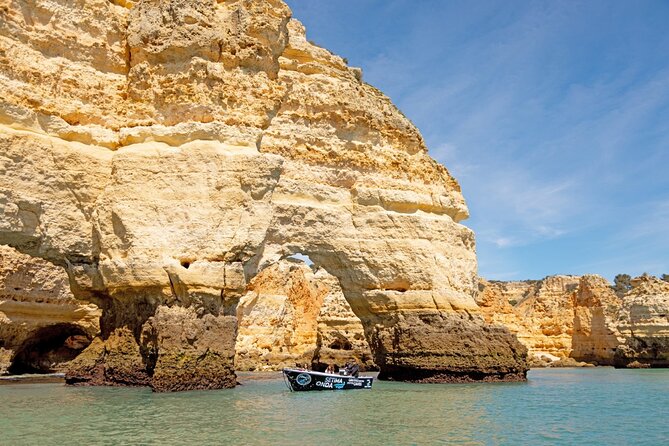 Private Benagil Cave Tour - Boat Trip From Armação De Pêra - Accessibility and Participation