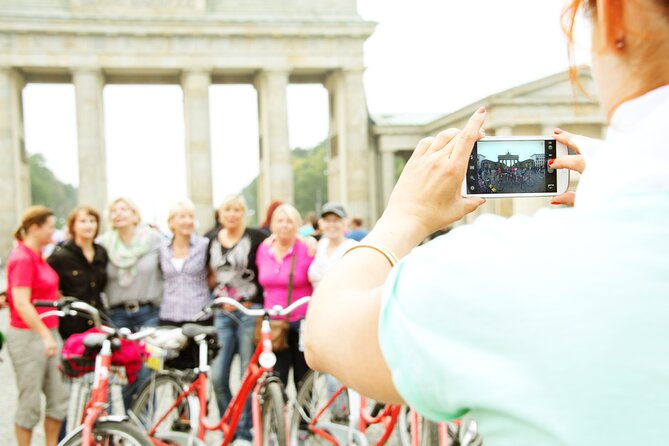 Private Berlin 3-Hour Bike Tour: Berlin's Best - Discover Berlin on Two Wheels: A Detailed Review of the Private 3-Hour Bike Tour