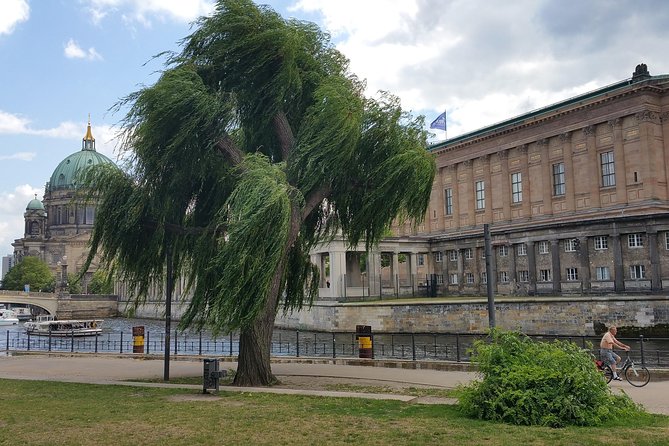 Private Berlin City Center Walking Tour - Meeting and Pickup Information