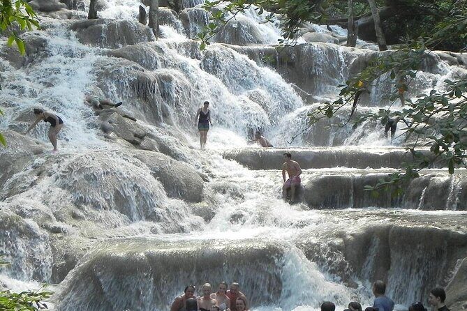 Private Blue Hole and Dunn's River Falls Tour with Transportation - Authentic Experiences and Travel Tips