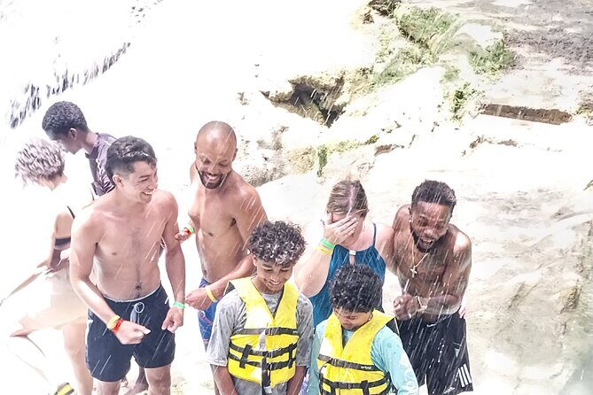 Private Blue hole Tour from Ocho Rios - The Transportation & Group Size