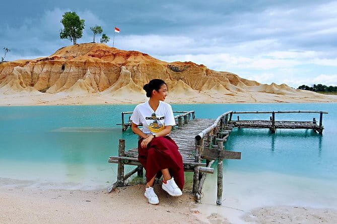 Private Blue Lake and Sand Dunes - FAQ