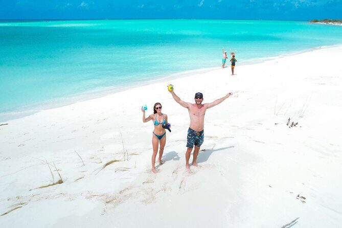 Private Boat Island Hopping & Snorkeling in Turks & Caicos 4Hrs - FAQs