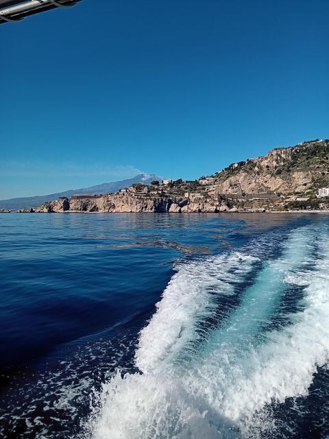 Private boat: private boat tour on the coast of Taormina - Exploring the Coast of Taormina by Private Boat