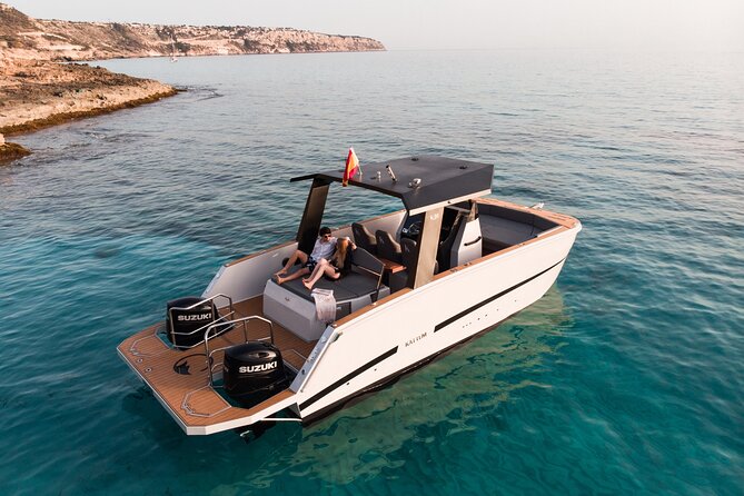 Private boat rental with skipper in Palma de Mallorca - The Sum Up