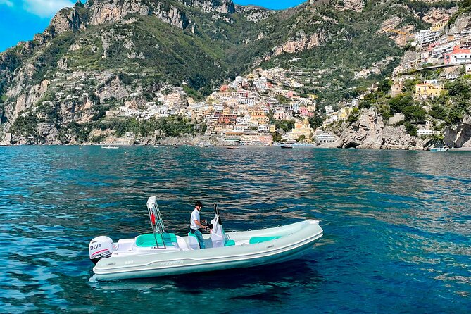Private Boat Tour: 90 minutes in Amalfi Coast with snacks and drinks - Discover the Amalfi Coast in 90 Minutes: A Private Boat Tour from Positano