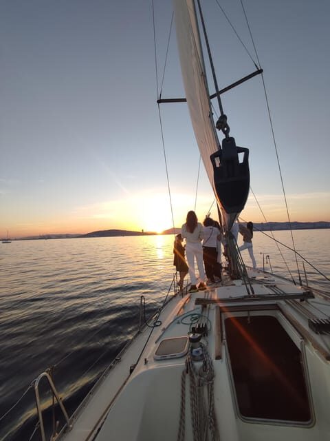 Private boat tour, Barcelona, Badalona : drinks and snacks! - Key Points