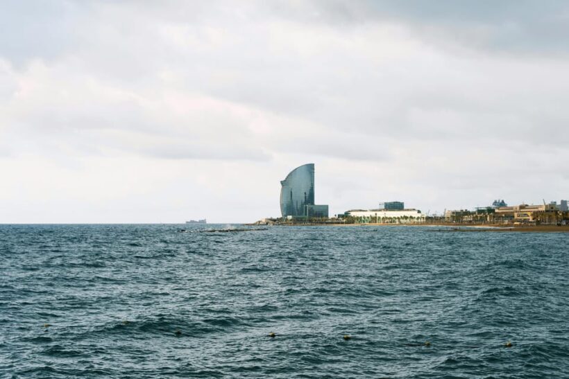 Private boat tour, Barcelona, Badalona : drinks and snacks! - The Sum Up