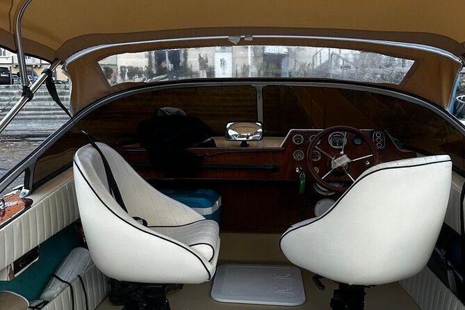 Private boat tour Como wood classic boat - Frequently Asked Questions