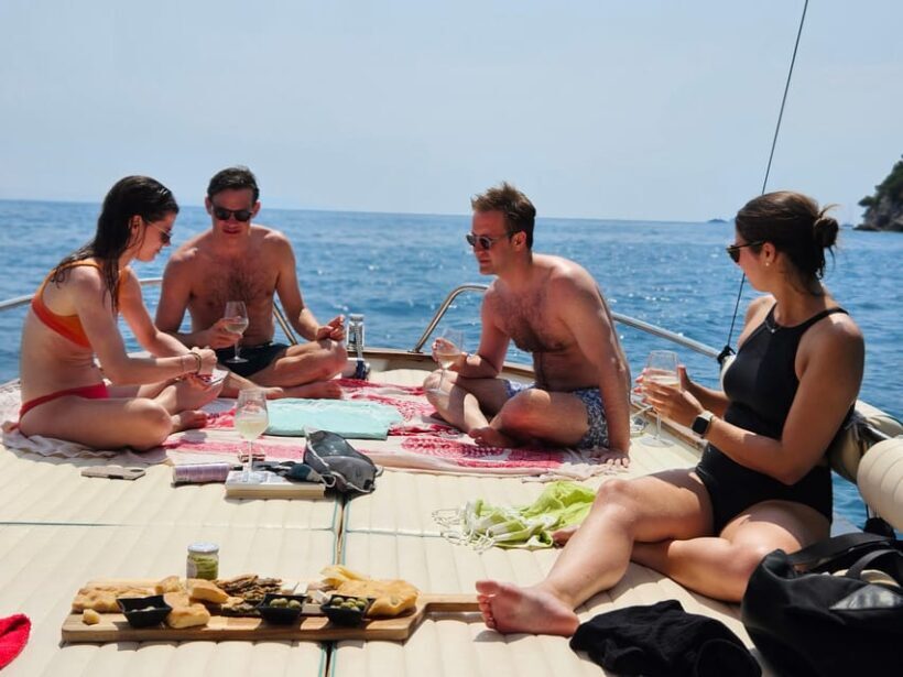 Private Boat Tour from La spezia to 5 Terre with Drinks-Snacks-Swimming - FAQ
