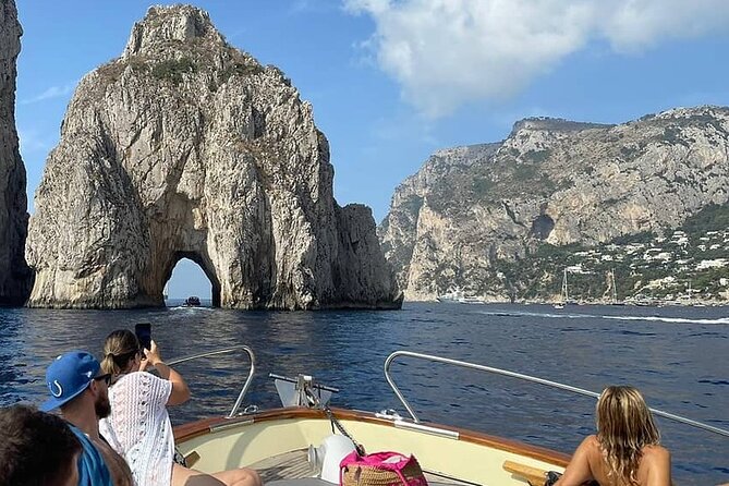 Private Boat Tour from Sorrento to Isle of Capri - What Travelers Are Saying