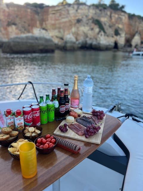 Private boat tour of the Algarve caves - The Itinerary and What You’ll See