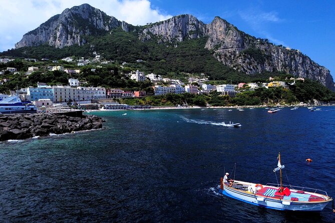 Private Boat Tour Sea Day, Charm and Freedom 6H - Key Points