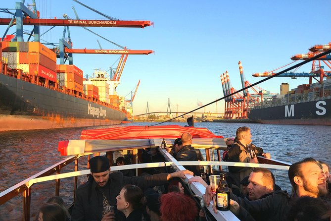 PRIVATE BOAT TOUR through the port of Hamburg - Who it’s best for
