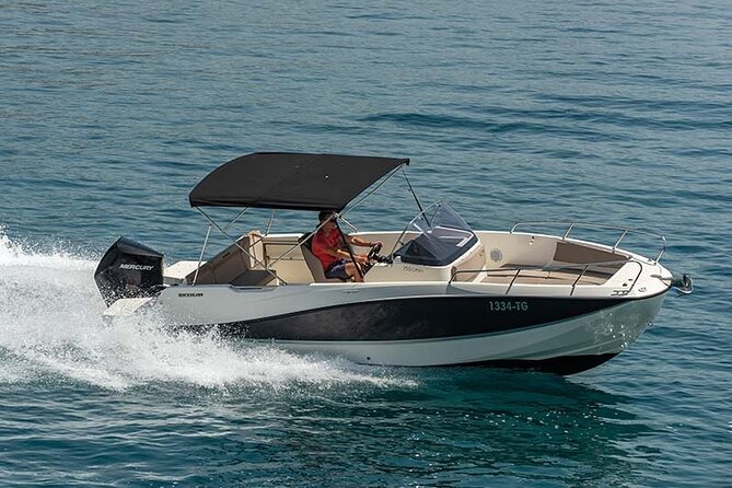 Private Boat Tour to Brac and Solta Islands: Non-Touristy Itinerary - Navigating the Pristine Adriatic Waters