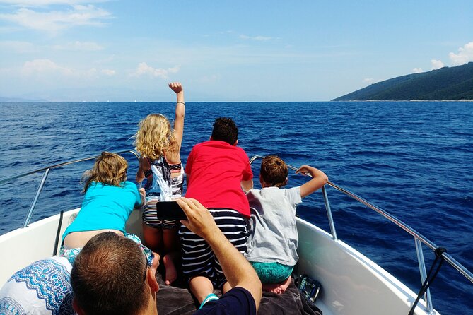 Private Boat Tour to Brac and Solta Islands: Non-Touristy Itinerary - Customizing Your Private Boat Tour
