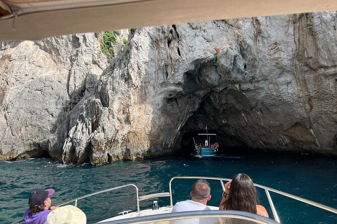 Private Boat Tour to Capris Hidden Gems With Local Skipper - Exploring Capris Hidden Gems