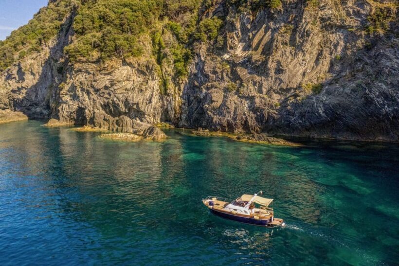 Private Boat Tour to the Gates of the Cinque Terre (HD) - An Honest Look at the Private Boat Tour to the Gates of the Cinque Terre
