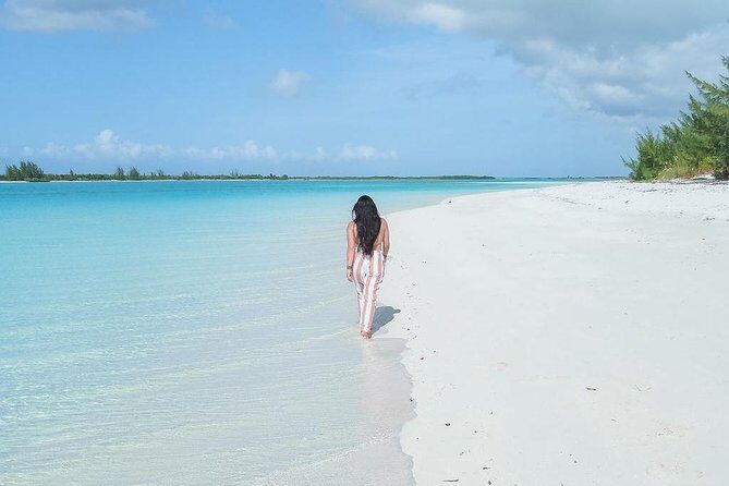 Private Boat Tours to outer islands, snacks drinks- snorkel- cruise! - FAQs