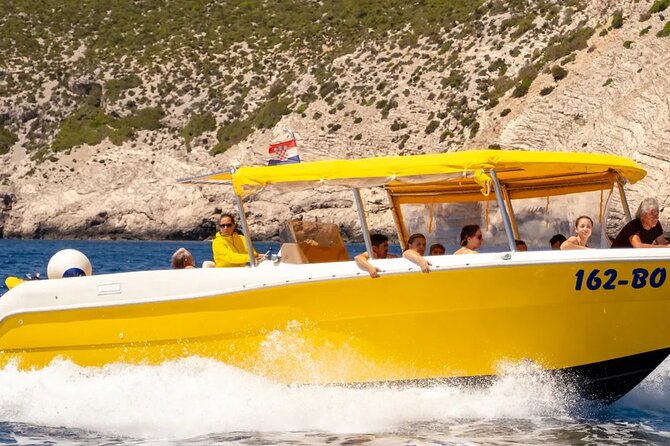 Private boat transfer Split - Bol - Key Points